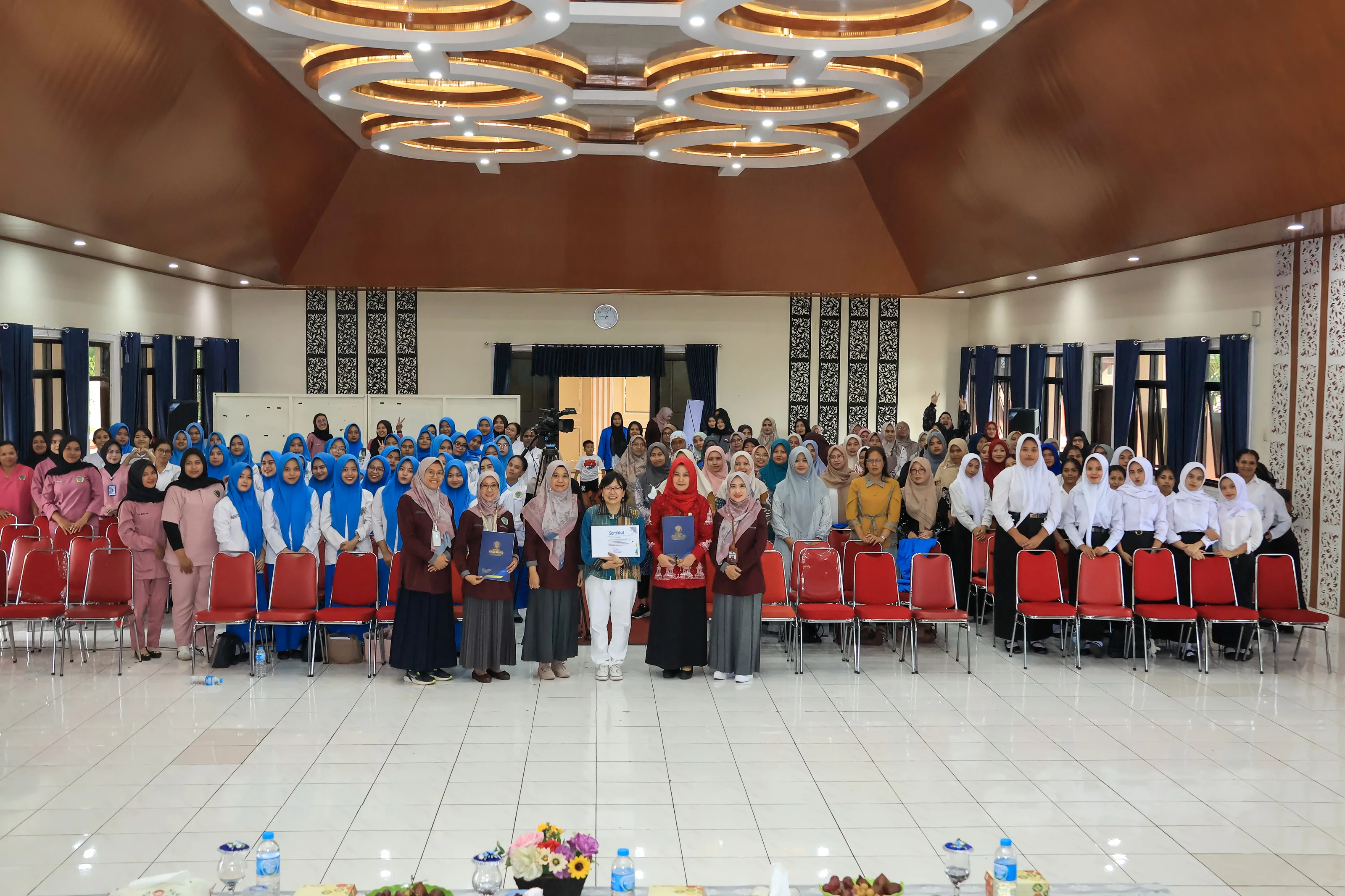 Selamatkan Generasi Sejak Dini, UNW Hadirkan Kuliah Pakar Skrining Neonatal